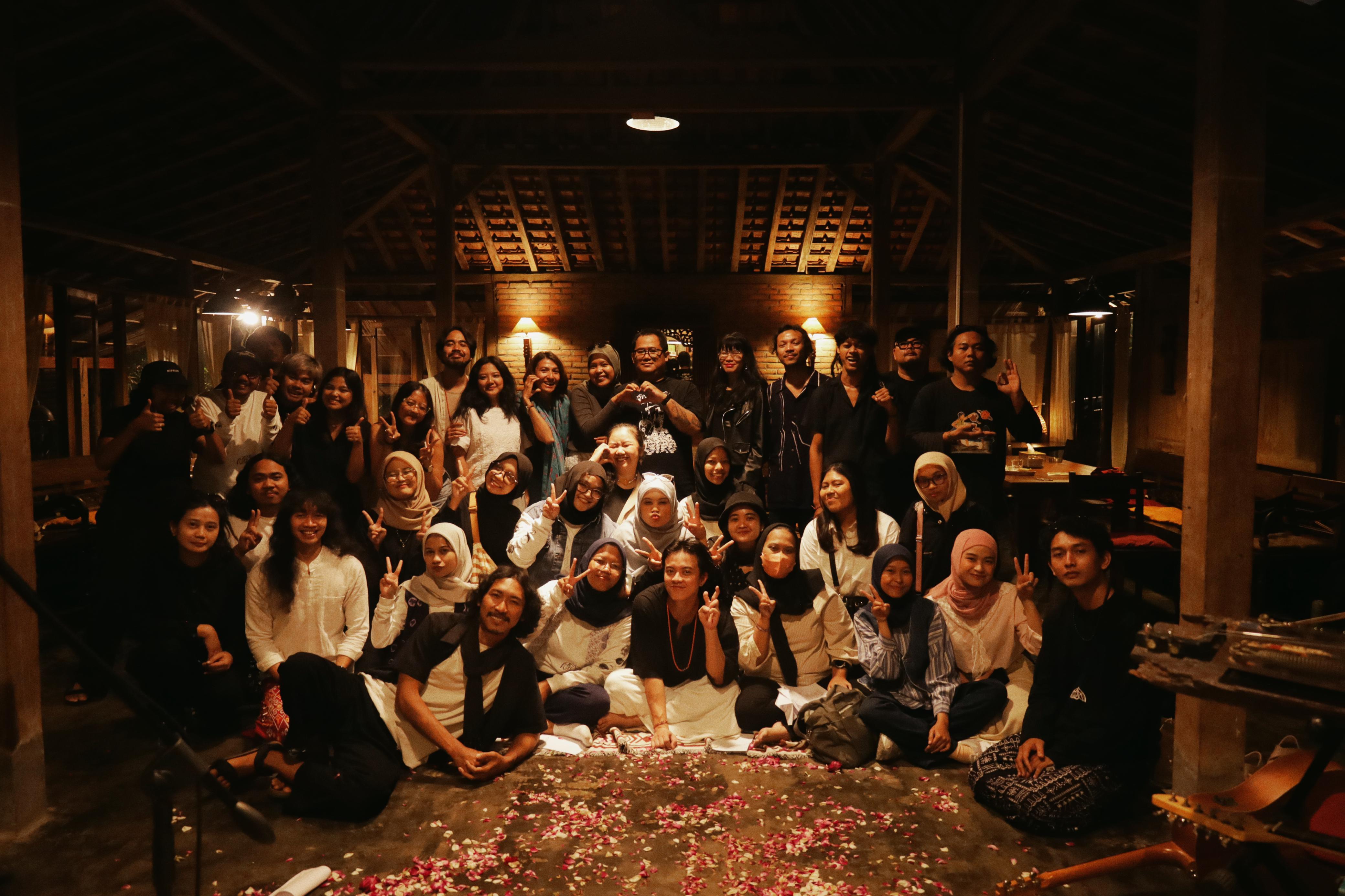 Menyelami Sisi Lain Bisma Karisma lewat Persinggahan Rihlah